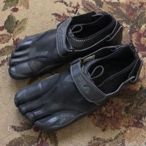 Fila Shoes | Mens Vulc13midplus Sneaker Redblk | Poshmark